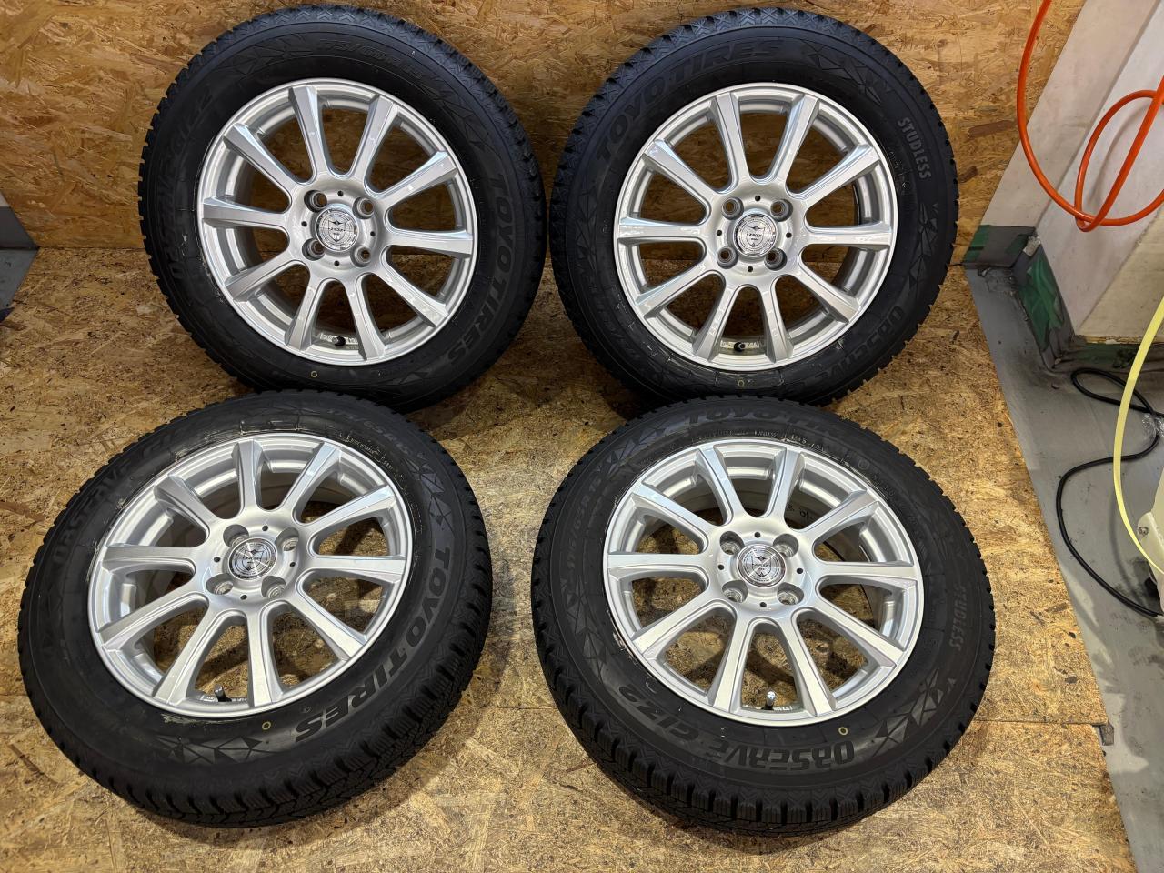 weds(ウェッズ) JOKER(ジョーカー) FLASH + TOYO(トーヨー) OBSERVE GIZ2 | カー用品 スタッドレスタイヤホイールセット 15インチスタッドレスタイヤ ...