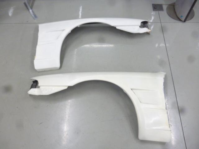 Aeroking R32 スカイライン用 フロントフェンダー | 新古品 | アップガレージ 一宮インター店 | カー用品 ボディパーツ ...