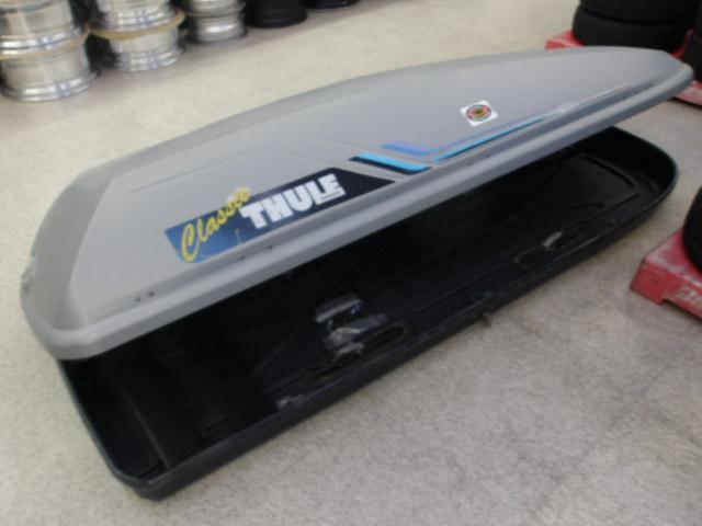 値下げしました】【THULE】Classic 大型ルーフボックス | 中古品 | アップガレージ 尼崎インター店 | カー用品 キャリア ルーフBOXを通販で購入する | 中古カー＆バイク用品 ...
