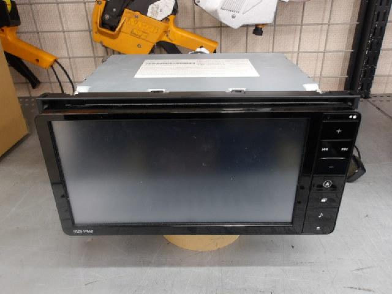 【ダイハツ純正】NSZN-W66D | 中古品 | アップガレージ 尼崎インター店 | カー用品 カーナビ(地デジ） AV一体メモリーナビ ...