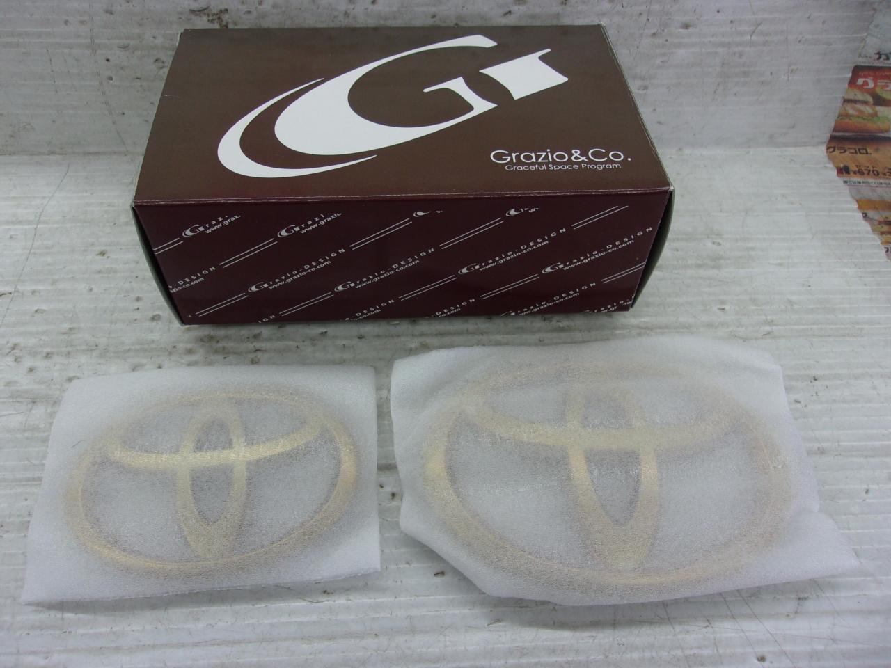 Grazio&CO エンブレム2点セット | カー用品 ボディパーツ その他ボディパーツを通販で購入する | 中古カー＆バイク用品の販売ならアップガレージ