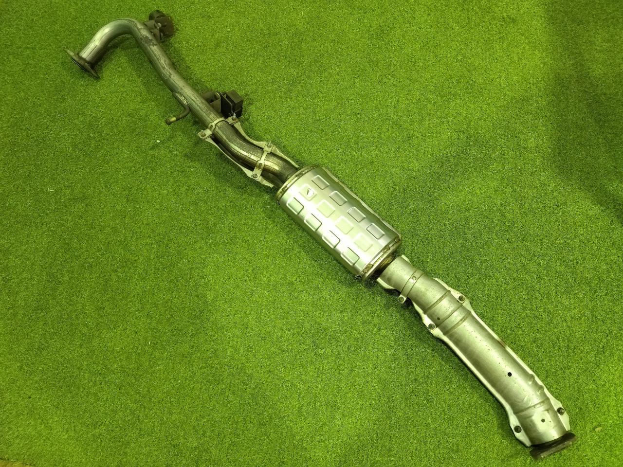 NISSAN スカイライン HR34 NA RB20 純正中間パイプ スチール | 中古品 | アップガレージ 群馬前橋店 | カー用品 吸気 ...