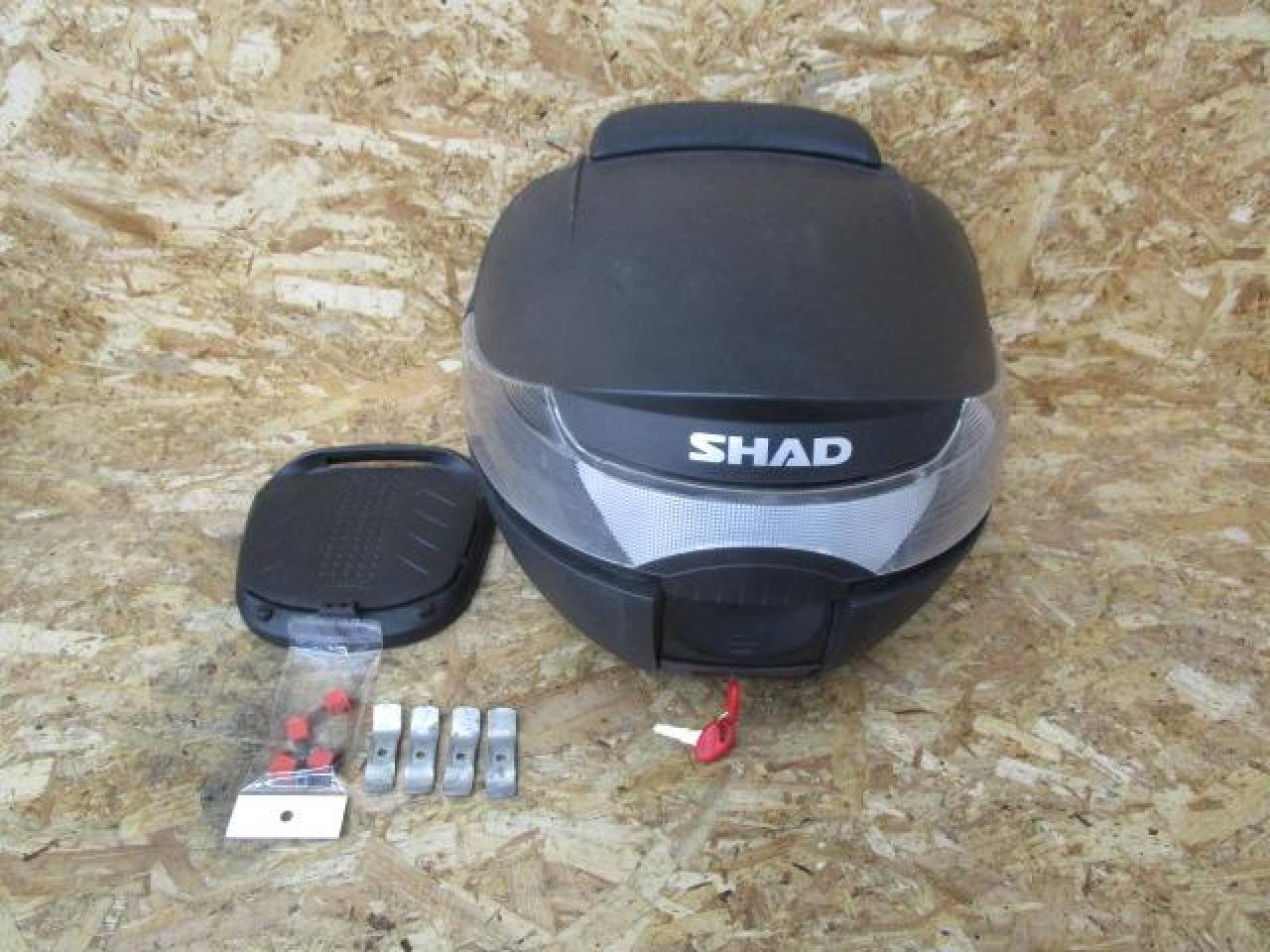 SHAD JAPAN SH33トップケース | バイク用品 ツーリング用品 バッグ(二輪)を通販で購入する | 中古カー＆バイク用品の販売なら ...