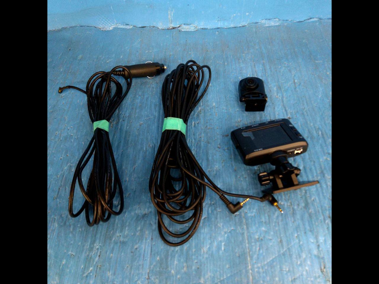 COMTEC ZDR016 前後録画モデル2カメラ | カー用品 カーAVアクセサリー ドライブレコーダーを通販で購入する | 中古カー＆バイク用品の販売ならアップガレージ