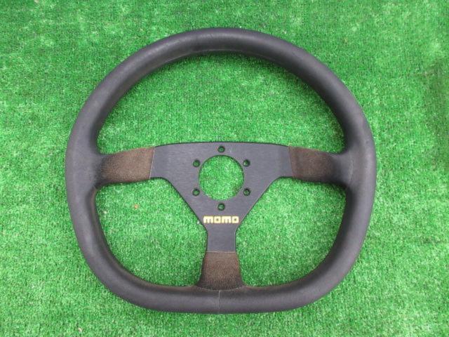 【MOMO】TYPE V35 | カー用品 インテリア ステアリングを通販で購入する | 中古カー＆バイク用品の販売ならアップガレージ