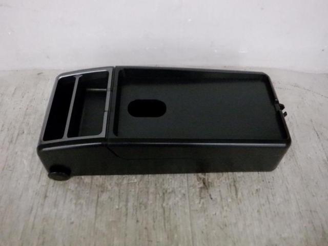 星光産業 EXEA ベンチシート専用収納コンソール 品番:EE-38 | 新古品 | アップガレージ 滋賀大津店 | カー用品 インテリア その他インテリアを通販で購入する | 中古カー ...