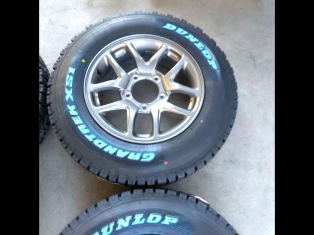 【スズキ純正】 ジムニー/JB64 純正ホイール + 【DUNLOP】GRANDTREK XS1 | カー用品 スタッドレスタイヤホイールセット 16インチスタッドレスタイヤホイールセットを ...