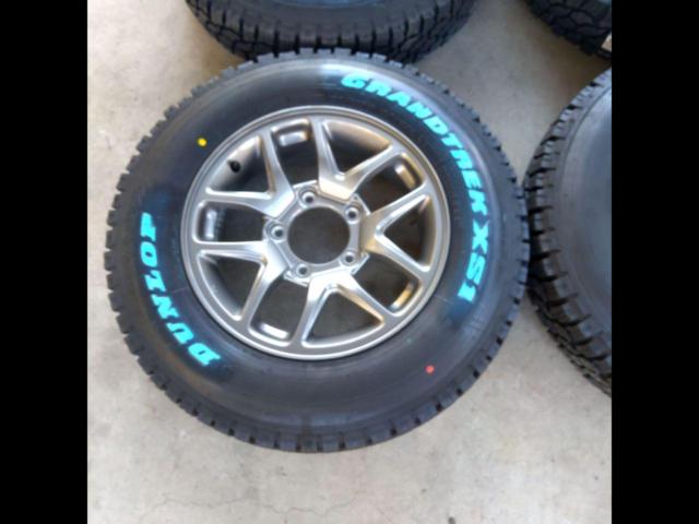 【スズキ純正】 ジムニー/JB64 純正ホイール + 【DUNLOP】GRANDTREK XS1 | カー用品 スタッドレスタイヤホイールセット 16インチスタッドレスタイヤホイールセットを ...