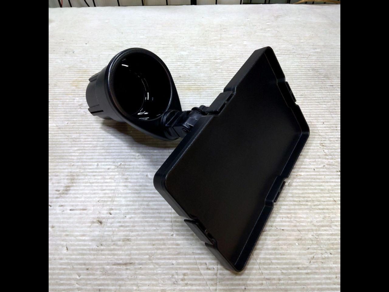 YAC ZE-68 ドリンクイントレイ | カー用品 その他(カー用品) その他カー用品を通販で購入する | 中古カー＆バイク用品の販売ならアップガレージ