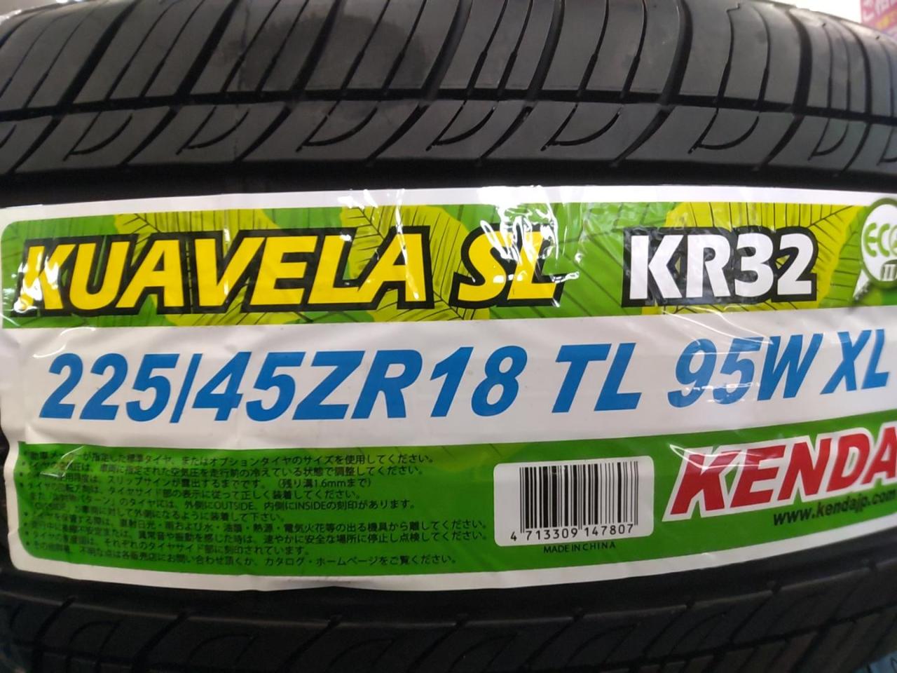 KENDA(ケンダ) KR32 225/45R18 95W 長期倉庫保管品 | カー用品 タイヤ 18インチタイヤを通販で購入する | 中古カー＆バイク用品の販売ならアップガレージ