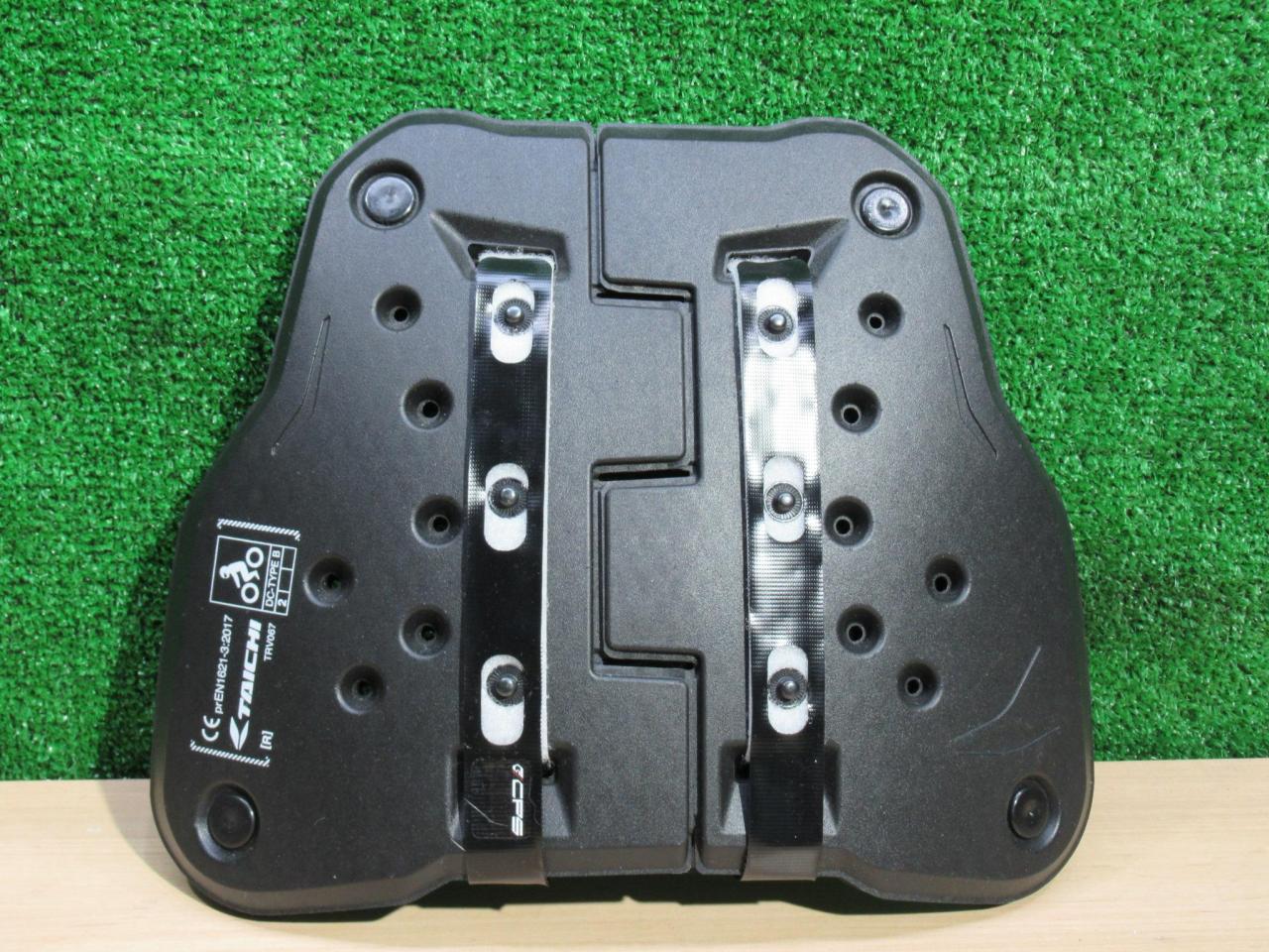 【美品】 サイズL TECCELLセパレートチェストプロテクター RSTaichi | バイク用品 プロテクター プロテクター(二輪)を通販で ...