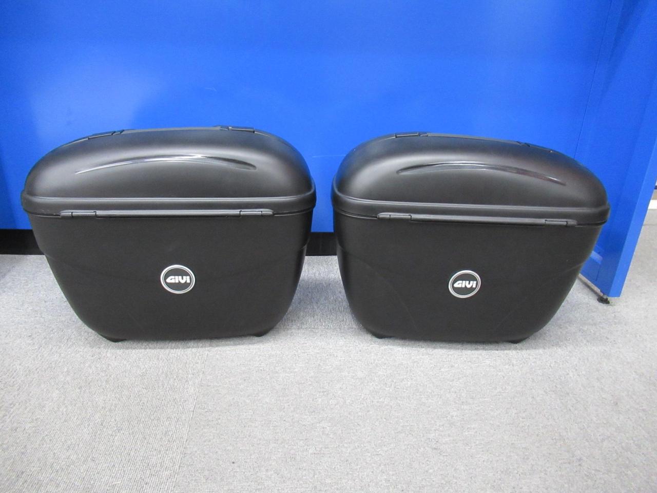 サイズ21L パニアケース左右 GIVI | バイク用品 ツーリング用品 BOX(二輪)を通販で購入する | 中古カー＆バイク用品の販売なら ...