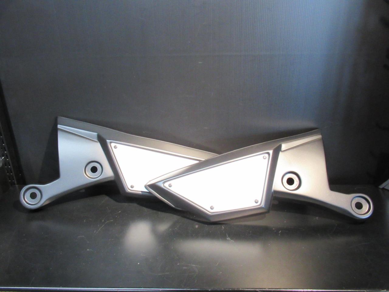 リアパネルカバーカウル グロム125(JC92) メーカー不明 | バイク用品 外装 その他外装(二輪)を通販で購入する | 中古カー＆バイク ...