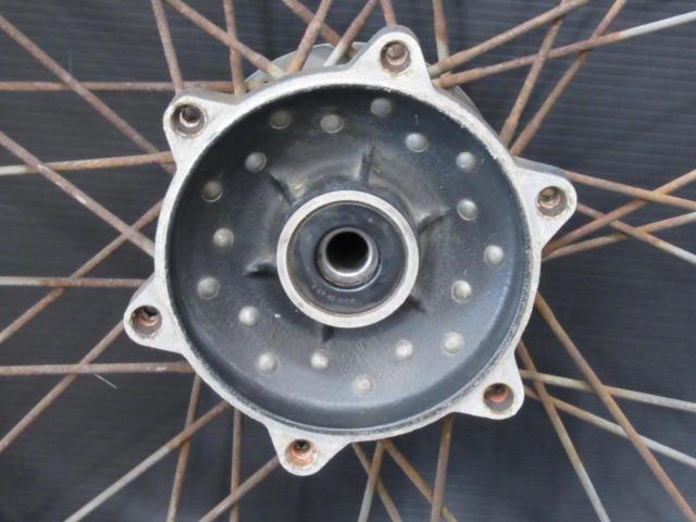 純正フロントホイール 250TR外し Kawasaki(カワサキ) | バイク用品 ホイール・タイヤ ホイール(二輪)を通販で購入する ...