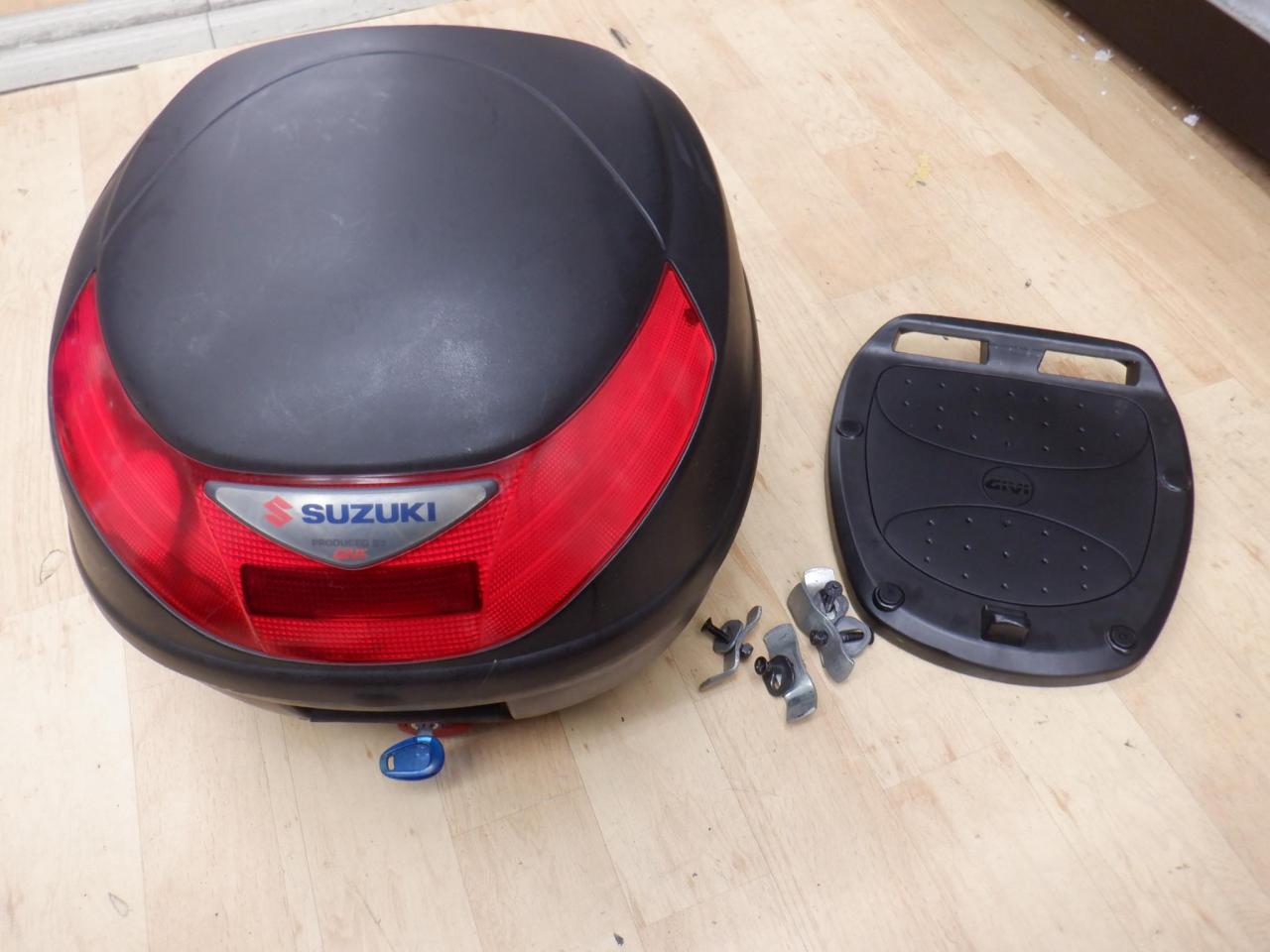 SUZUKI/GIVI 26L TYPE E260シリーズ トップケース 汎用 容量26L | バイク用品 ツーリング用品 BOX(二輪)を通販で購入する | 中古カー＆バイク用品の販売なら ...