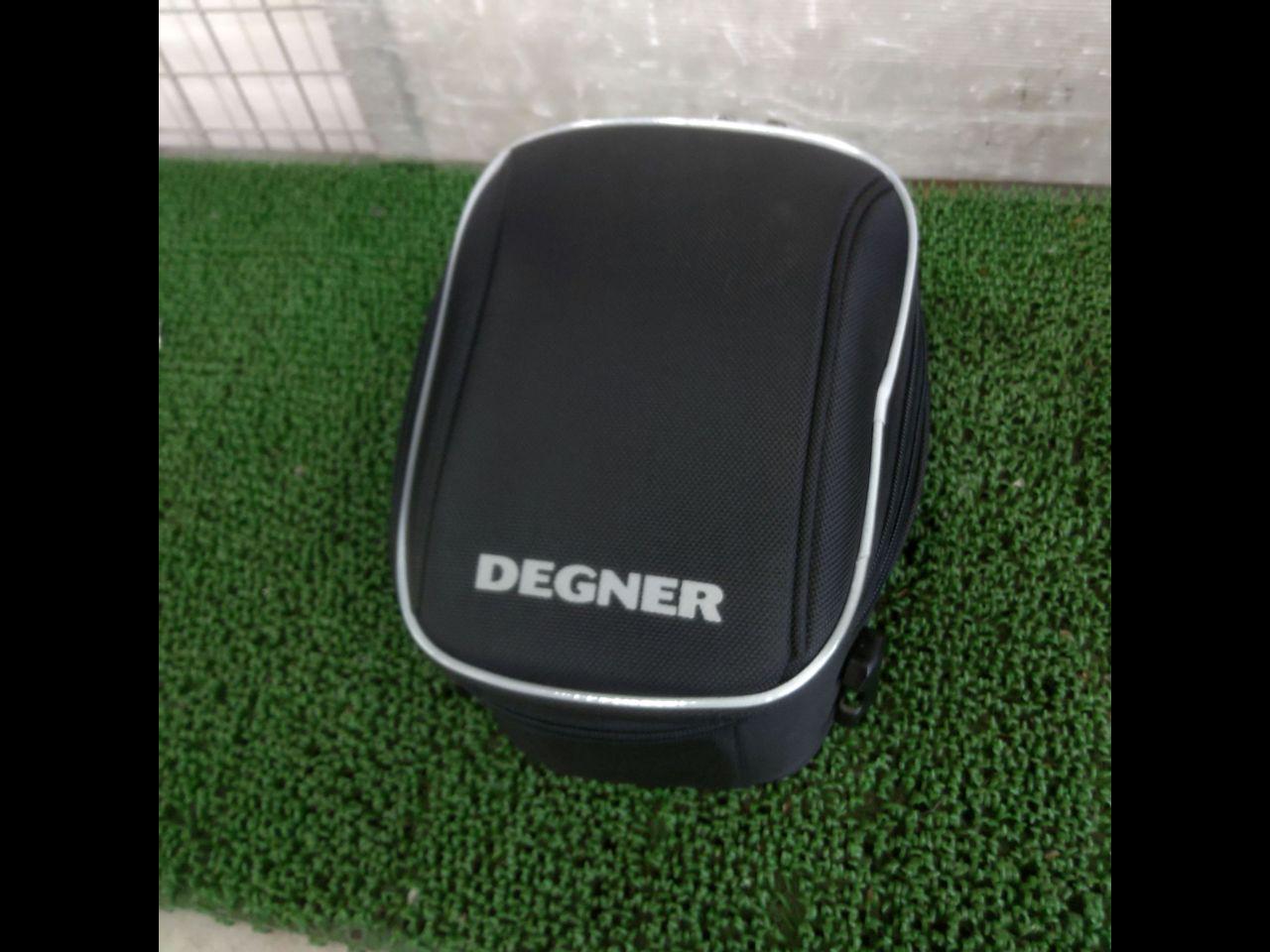 【DEGNER(デグナー)】NB-150 容量可変式シートバッグ ブラック 容量:5-8.5L | バイク用品 ツーリング用品 バッグ(二輪)を通販で購入する | 中古カー＆バイク用品の販売 ...