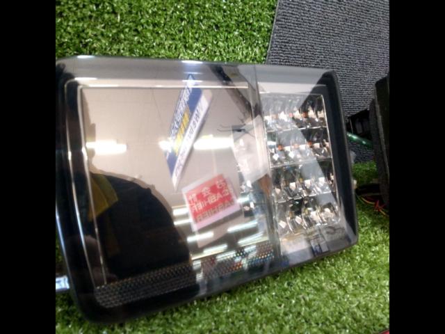 【DA64V/DA17V】REIZ フルLEDテールランプ | カー用品 ボディパーツ テールレンズを通販で購入する | 中古カー＆バイク用品の販売ならアップガレージ