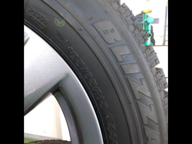 ※倉庫 日産 E12ノート e-POWER ブラックアロー 純正ホイール +BRIDGESTONE BLIZZAK VRX | カー用品 スタッドレスタイヤホイールセット 15インチ ...