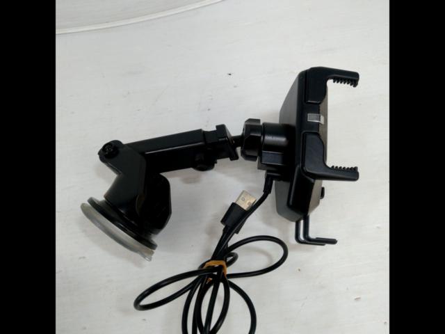 Kashimura KW-36 自動式ワイヤレス充電 & 電動ホルダー | カー用品 その他(カー用品) その他カー用品を通販で購入する | 中古カー＆バイク用品の販売ならアップガレージ
