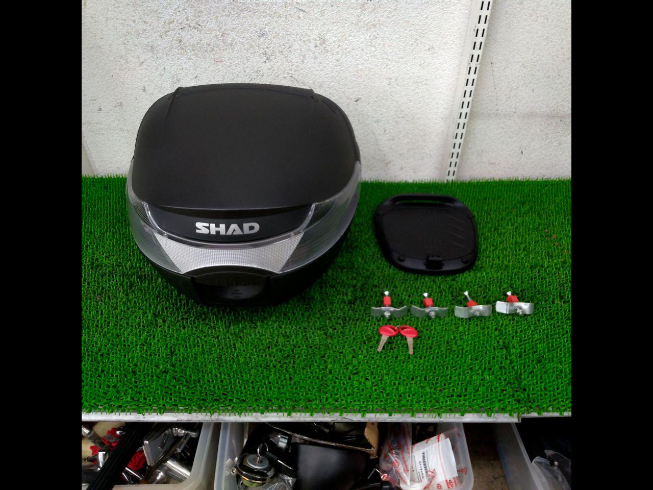 SHAD SH33 トップケース | バイク用品 ツーリング用品 BOX(二輪)を通販で購入する | 中古カー＆バイク用品の販売ならアップガレージ