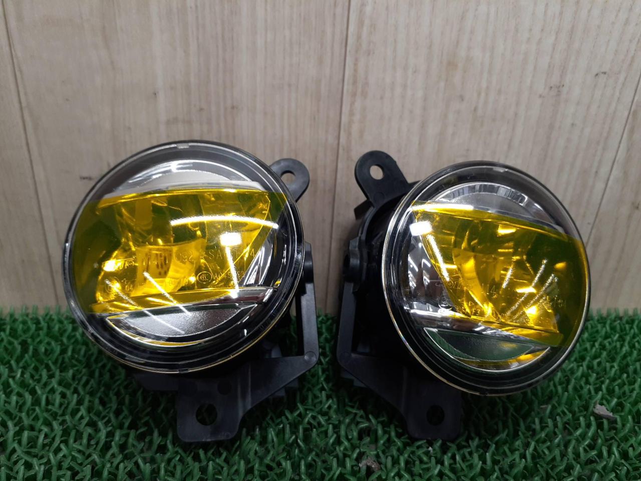 SUBARU(スバル) VN系レヴォーグ 純正LEDフォグランプ 左右セット 品番:KOITO 114-11092 | カー用品 電装系 フォグランプを通販で購入する | 中古カー＆バイク用品 ...