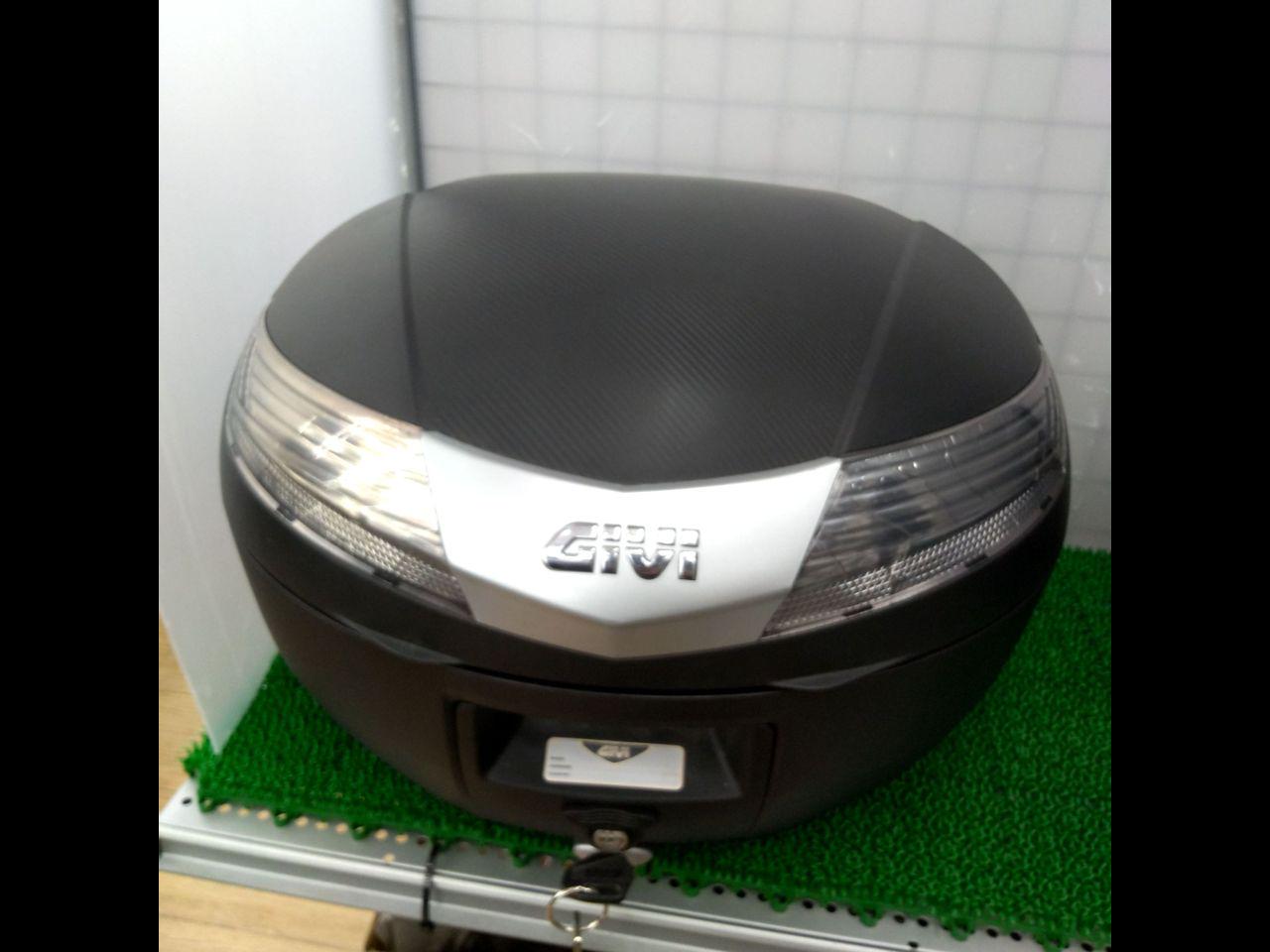 【モノキーベース専用】GIVI(ジビ) V40シリーズ/V40NT /#トップケース #ボックス【容量40L】 | バイク用品 ツーリング用品 BOX(二輪)を通販で購入する | 中古カー ...