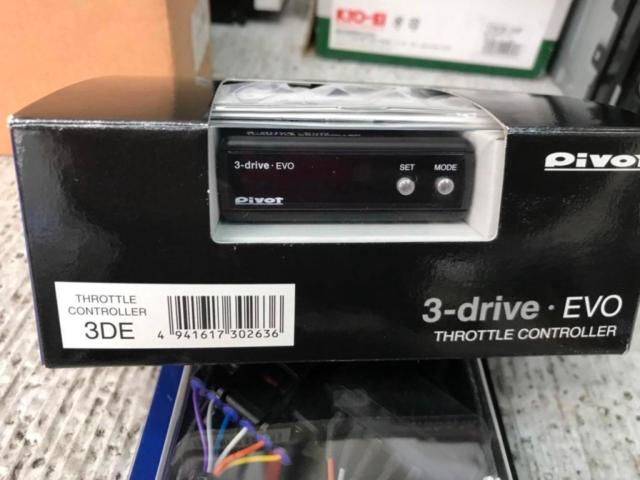 PIVOT 3-drive・EVO スロットルコントローラー | 新古品 | アップガレージ 岐阜店 | カー用品 電装系 その他電装系を通販で購入する | 中古カー＆バイク用品の販売なら ...