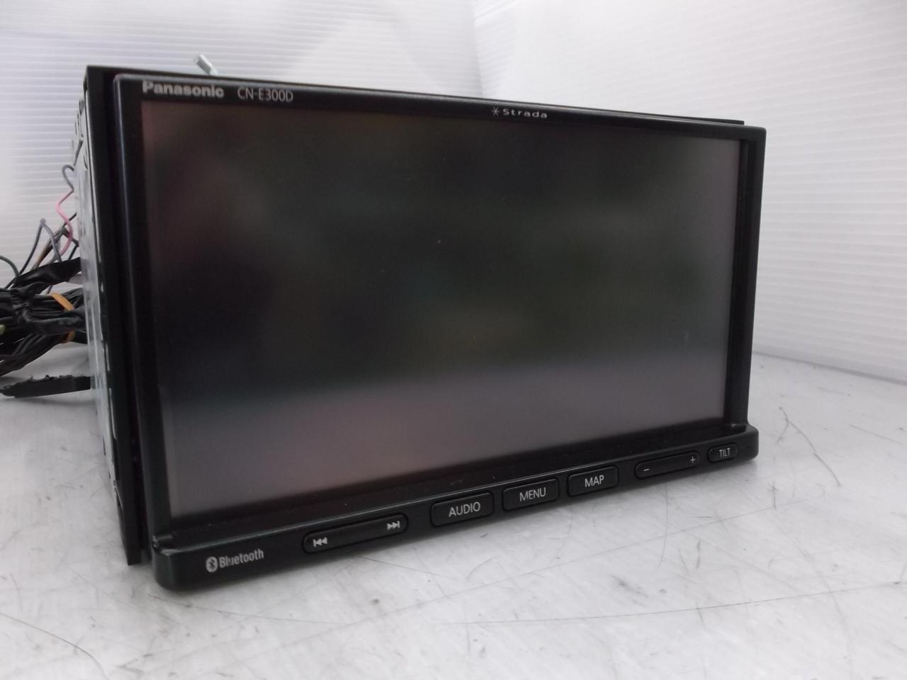 Panasonic CN-E300D | カー用品 カーナビ(地デジ） AV一体メモリーナビ（地デジ）を通販で購入する | 中古カー＆バイク用品の販売ならアップガレージ