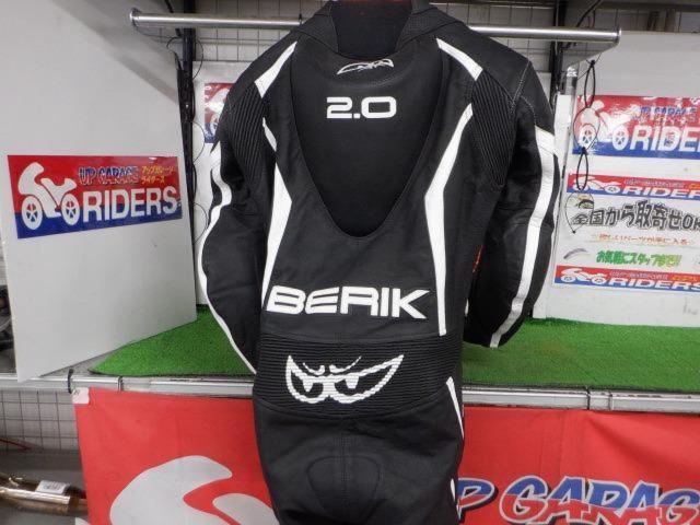 BERIK RACE-DEP2.0レーシングスーツ | バイク用品 ウエア レーシングスーツ(二輪)を通販で購入する | 中古カー＆バイク用品の販売ならアップガレージ