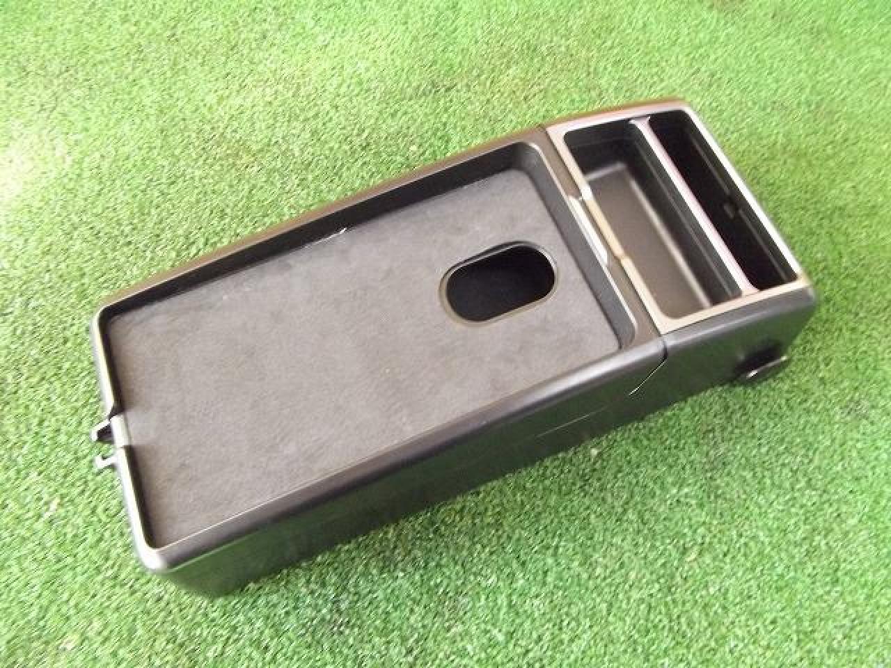 星光産業 EXEA EE-38 コンソールトレイ ベンチシート専用 収納コンソール | カー用品 インテリア その他インテリアを通販で購入する | 中古カー＆バイク用品の販売ならアップガレージ