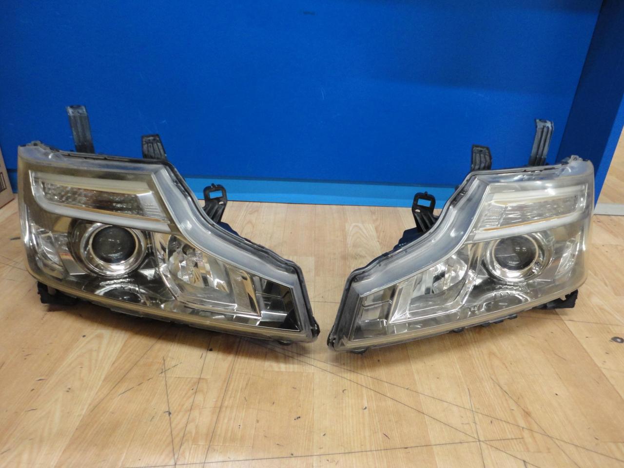 【ホンダ純正】ステップワゴン･スパーダ/RK5純正HIDヘッドライト | カー用品 ボディパーツ ヘッドライトを通販で購入する | 中古カー ...