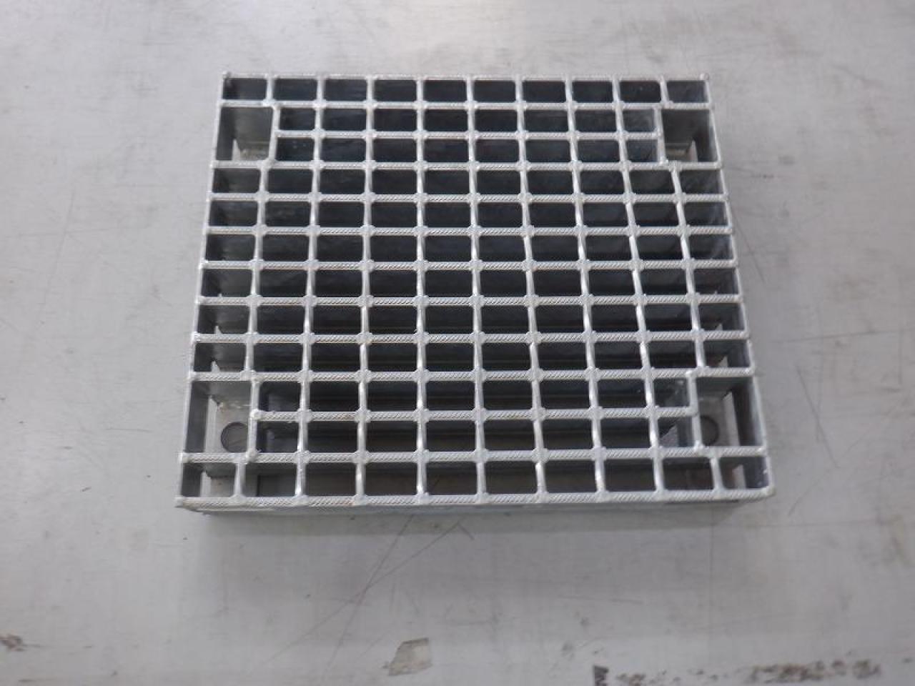 【WG】ダイクレ ツイスト型グレーチング | 総合リユース その他を通販で購入する | 中古カー＆バイク用品の販売ならアップガレージ