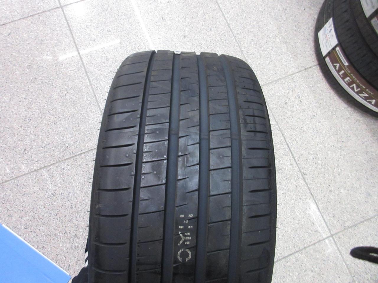 【特価】DUNLOP SP SPORT MAXX 060+ 255/35R19 96Y XL + 275/35R19 100Y XL | カー用品 タイヤ 19インチタイヤを通販で購入する ...
