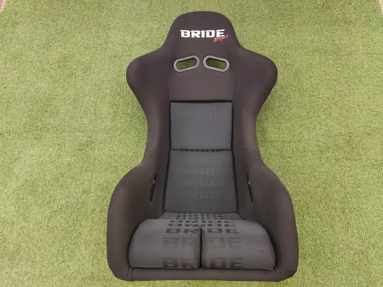 BRIDE(ナニワヤ) ZEATⅢ BNsport フルバケットシート | カー用品 シート フルバケットシート(ブリッド)を通販で購入する ...