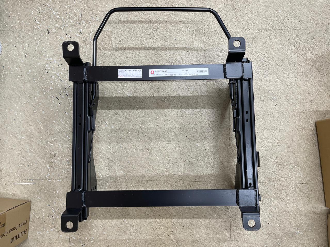 BRIDE スーパーシートレール FOタイプ 運転席側 ZN6 86/ZN8 GR86 | カー用品 シート シートレール(ブリッド)を通販で購入する | 中古カー＆バイク用品の販売ならアップガレージ