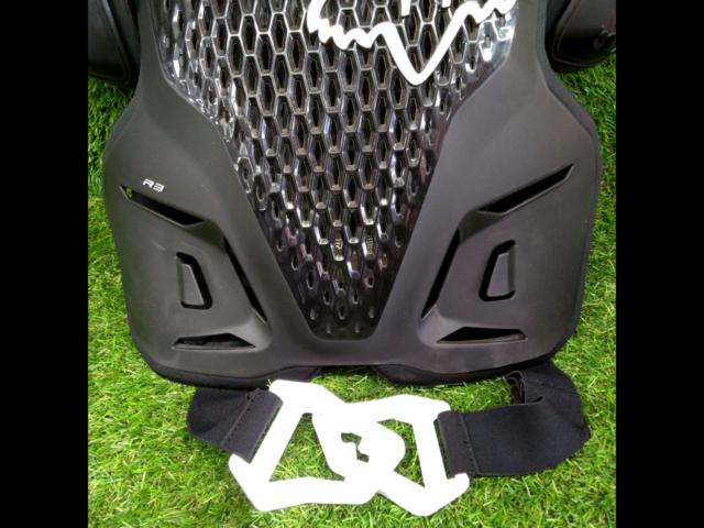 Fox Racing R3オフロードバイク チェストプロテクト | 中古品 | アップガレージ 福山店 | バイク用品 プロテクター ...