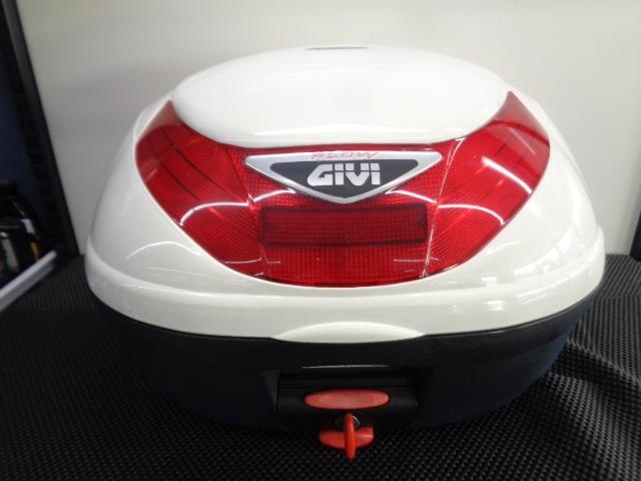 【GIVI】E350 FLOW リアボックス 35L | 中古品 | アップガレージ ライダース小牧インター店 | バイク用品 ツーリング用品 BOX(二輪)を通販で購入する | 中古カー ...