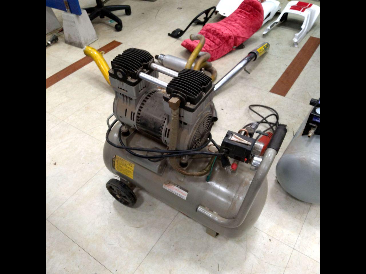 シンセイ 静音オイルレスコンプレッサー 38L EWS-38 | 中古品 | アップガレージ 東村山店 | 総合リユース エアーツール コンプレッサーを通販で購入する | 中古カー＆バイク用品 ...