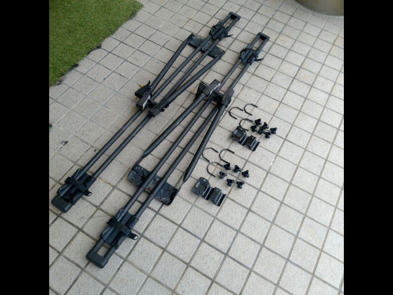 【THULE】サイクルキャリア 575 2脚セット | カー用品 キャリアを通販で購入する | 中古カー＆バイク用品の販売ならアップガレージ