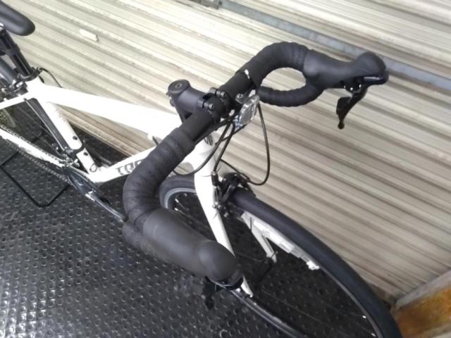 TREK DOMANE AL3 アルミフレームロードバイク クリスタルホワイト 2019年モデル/メーカーサイズ44 定価105.840円 ★ ...