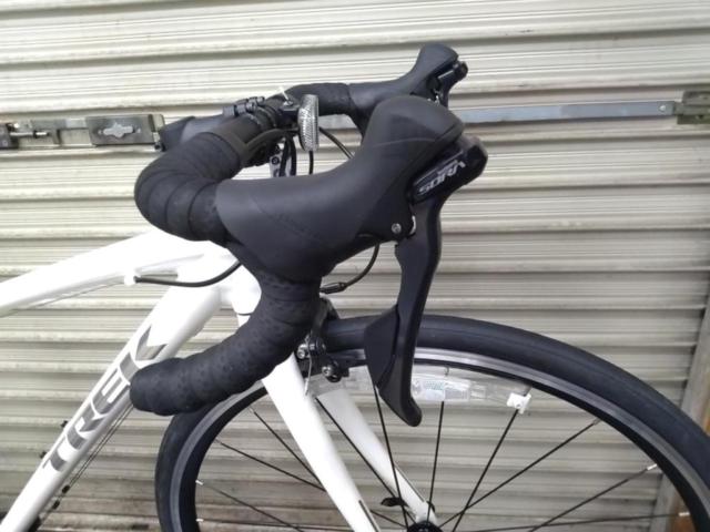 TREK DOMANE AL3 アルミフレームロードバイク クリスタルホワイト 2019年モデル/メーカーサイズ44 定価105.840円 ★ ...