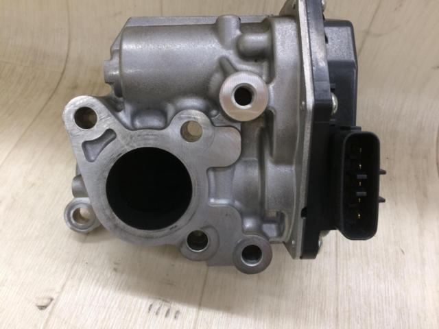 【現状販売】トヨタ 1GD エンジン純正EGRコントロールバルブ 200系ハイエース ディーゼル車 R2年式にて使用 | わけあり（保証対象外 ...