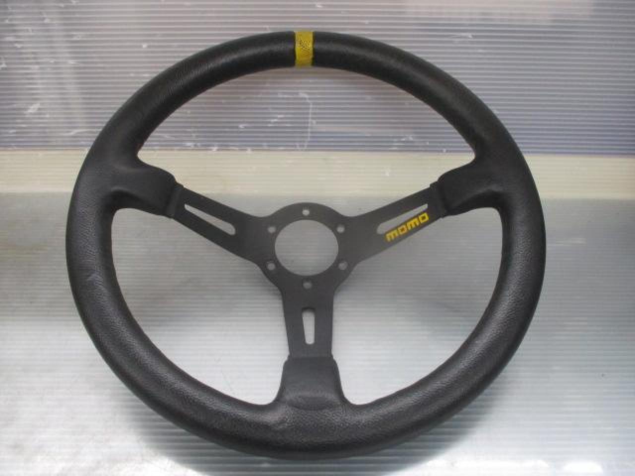 MOMO(モモ) MOD.08 M-58 350mm | カー用品 インテリア ステアリングを通販で購入する | 中古カー＆バイク用品の販売ならアップガレージ