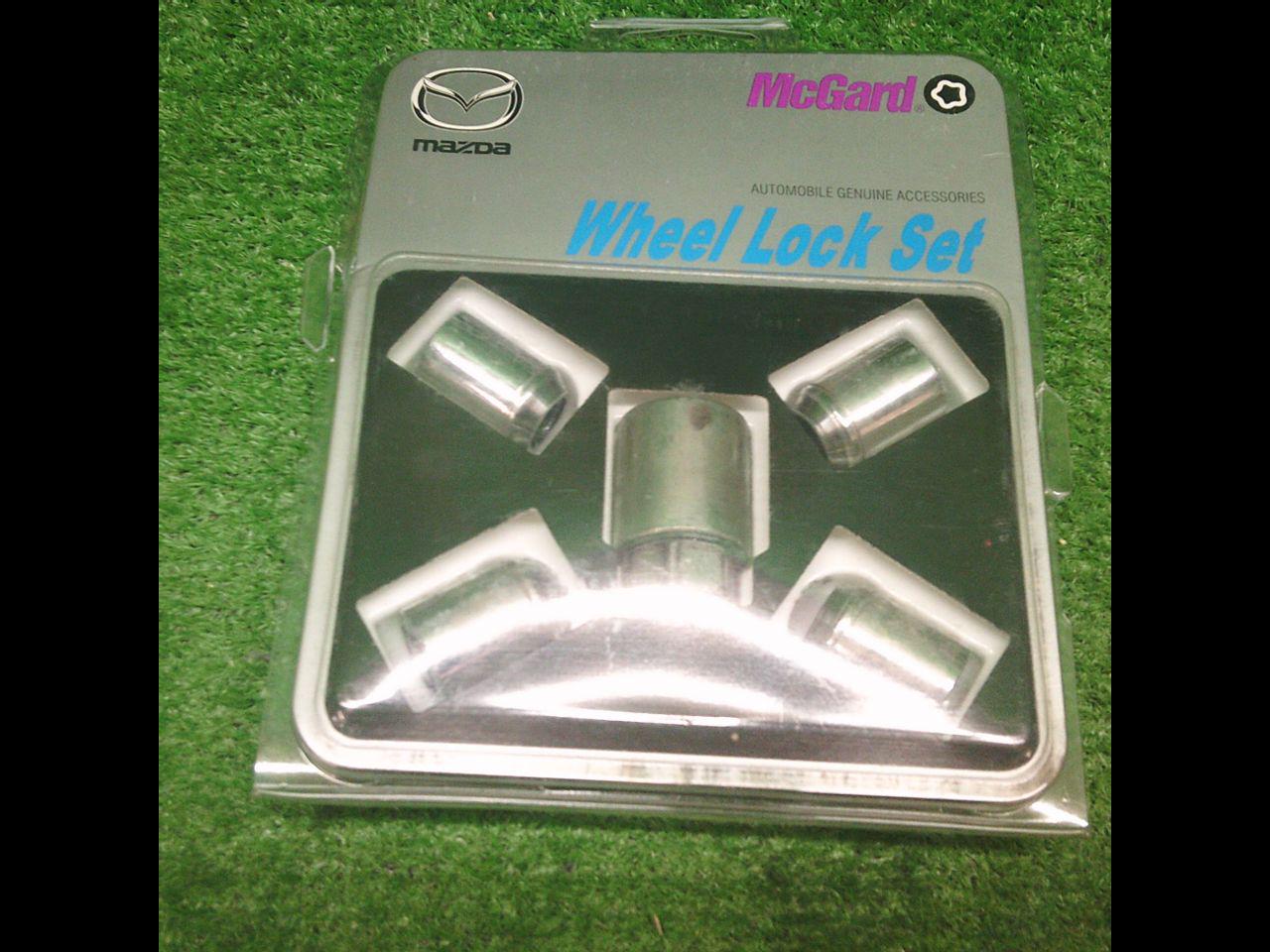 McGard MAZDAオプションホイールロックナット P1.5 4ヶ C900-W3-495 | カー用品 タイヤホイール関連 取付ナットを通販で購入する | 中古カー＆バイク用品の販売なら ...