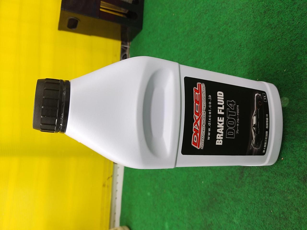 【DIXCEL】[DOT4]ブレーキフルード 1L | カー用品 ケミカル用品 オイル(各種)を通販で購入する | 中古カー＆バイク用品の販売ならアップガレージ