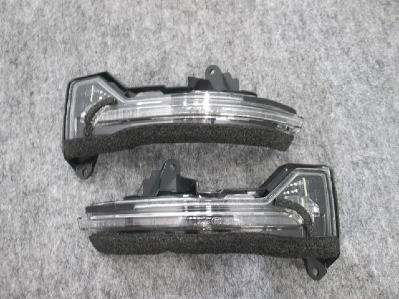 日産純正(NISSAN) C28セレナ純正ドアミラー用LEDウインカーレンズ | カー用品 電装系 その他電装系を通販で購入する | 中古カー ...