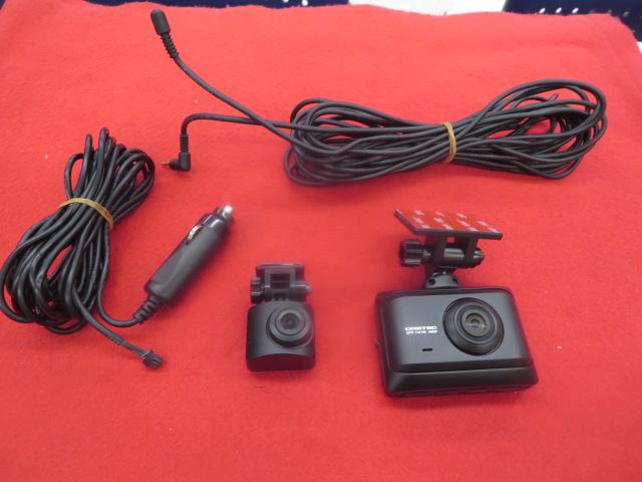 【COMTEC】ZDR016 前後カメラ付きドライブレコーダー | カー用品 カーAVアクセサリー ドライブレコーダーを通販で購入する | 中古カー＆バイク用品の販売ならアップガレージ