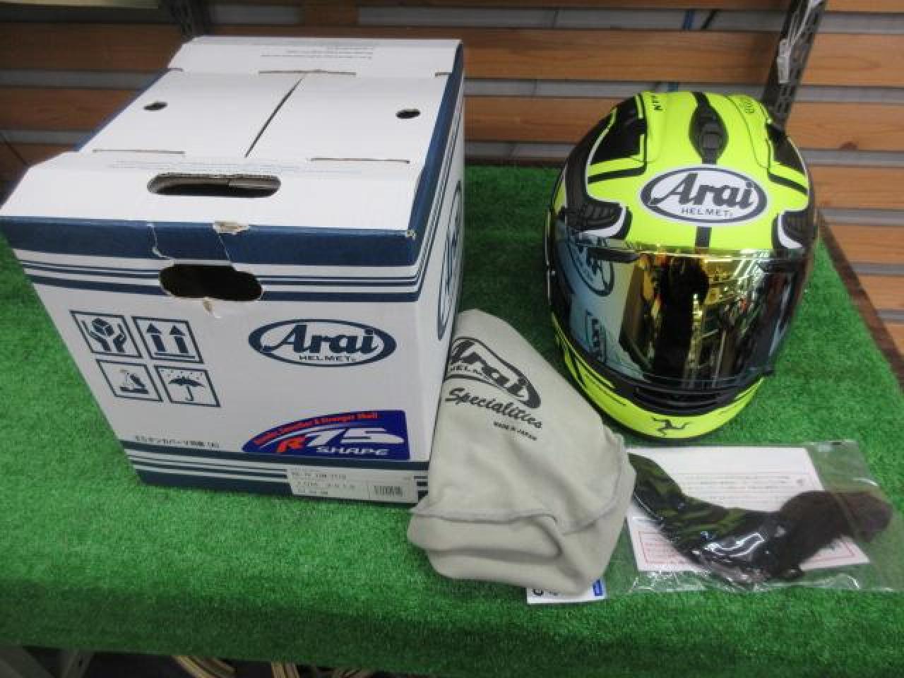 【Arai】RX-7X IOM-TT19 マン島TTモデル Mサイズ | バイク用品 ヘルメット フルフェイス(二輪)を通販で購入する ...
