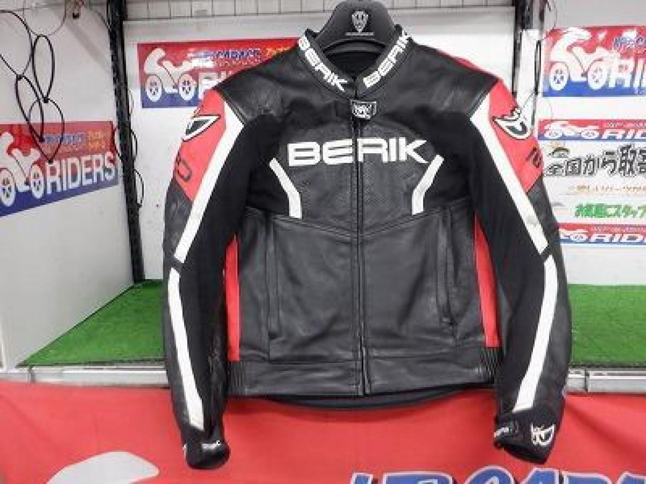 BERIK RACE-DEP 2.0 レザージャケット 品番:IMM15793 | バイク用品 ウエア レザージャケット(二輪)を通販で購入する | 中古カー＆バイク用品の販売ならアップガレージ