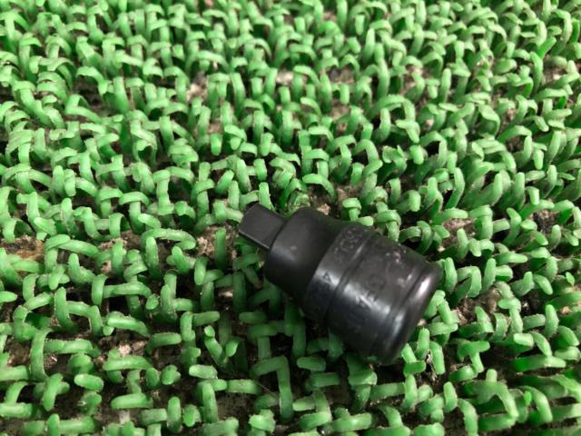 Snap-on スナップオン GFAT1E 3/8差し込みから1/4差し込みへのアダプター | 中古品 | アップガレージ 横浜町田総本店 ...